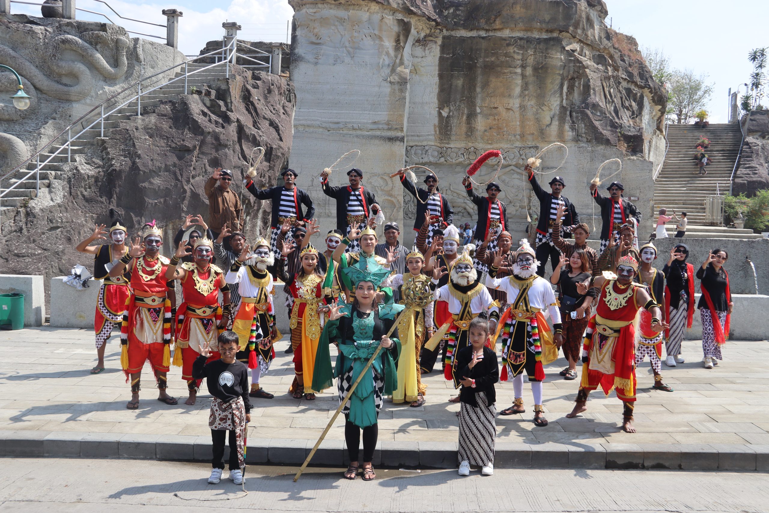 Lowo Ijo Ikut Memeriahkan Gumregah Culture Festival 2024 - Merti Desa ...